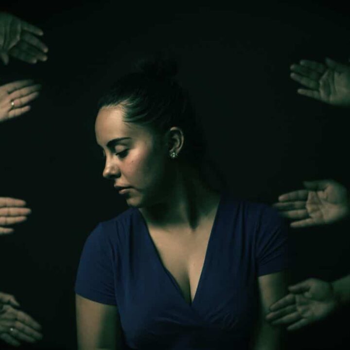 Feeling Alone: 13 Ways to Stop Feeling So Lonely and Isolated ⋆ LonerWolf